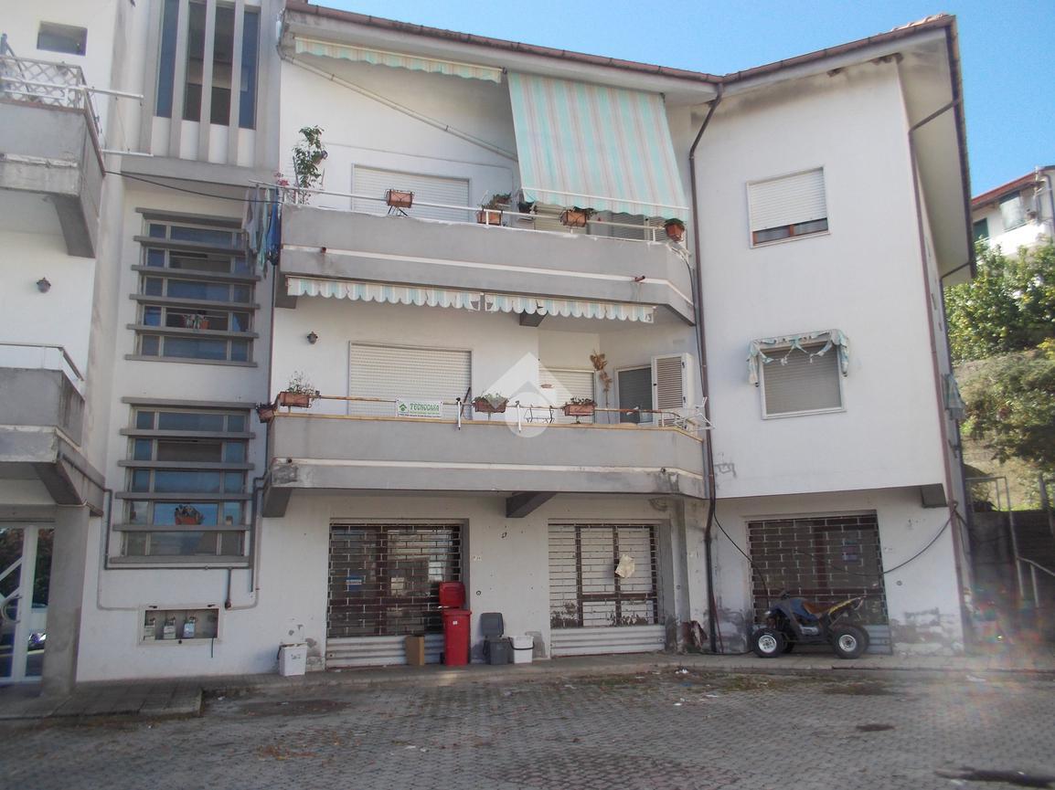 Magazzino in vendita a Marano Marchesato