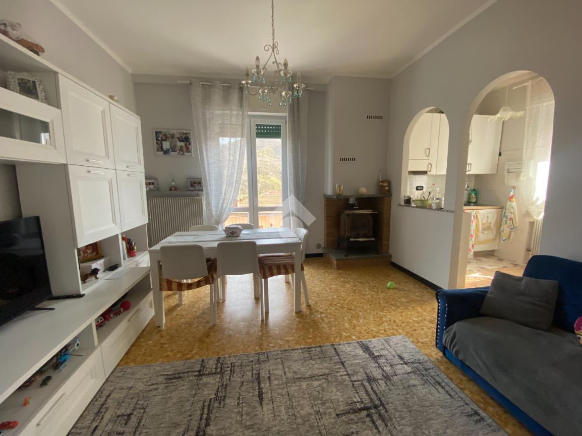 Appartamento in vendita a Montoggio