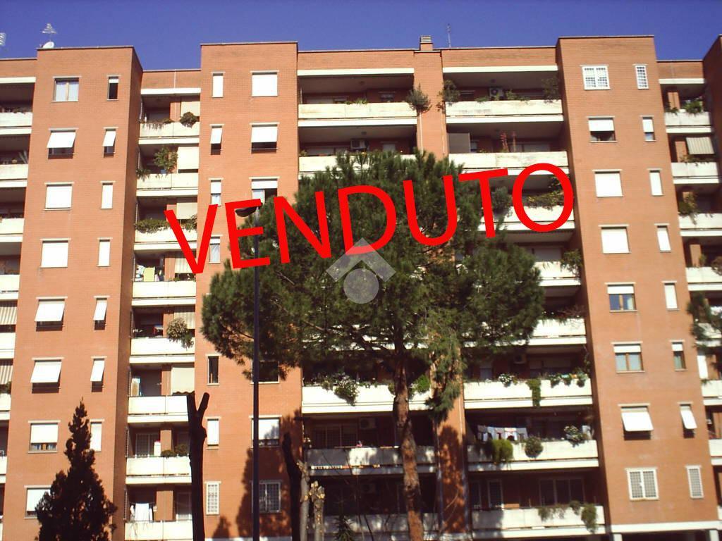 Box in vendita a Roma