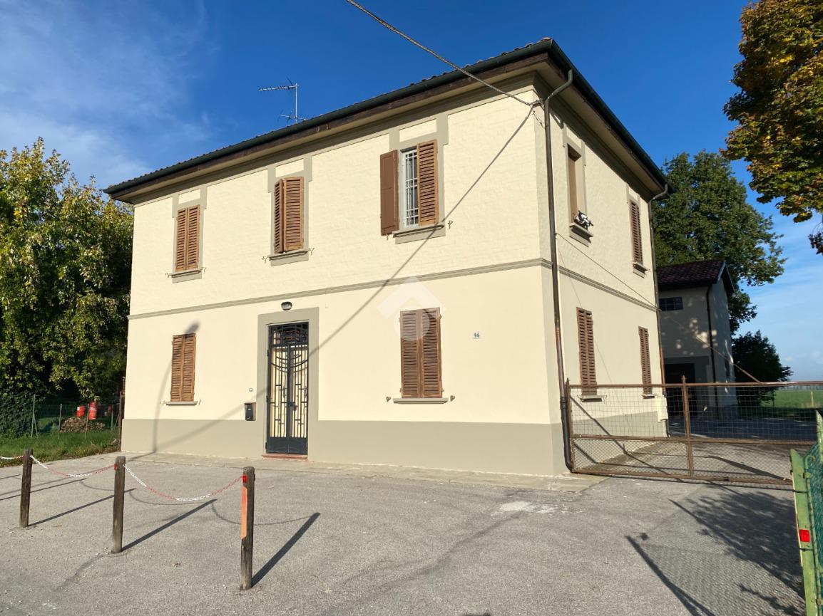 Casa indipendente in vendita a Budrio