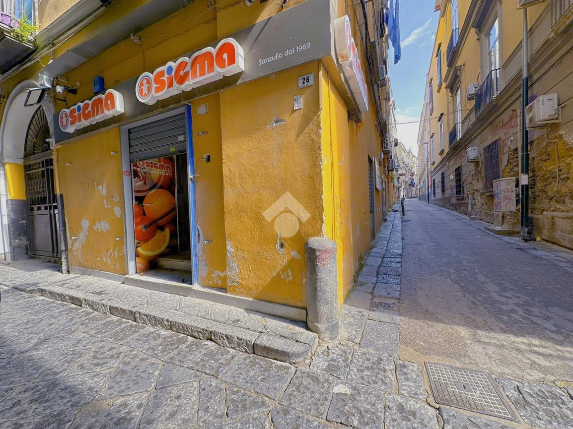 Negozio in vendita a Portici