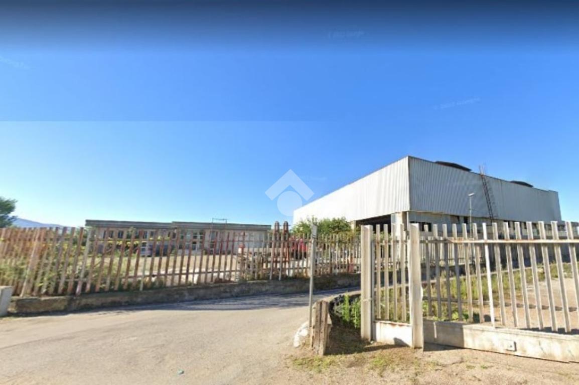 Capannone in vendita a Pomigliano D'Arco