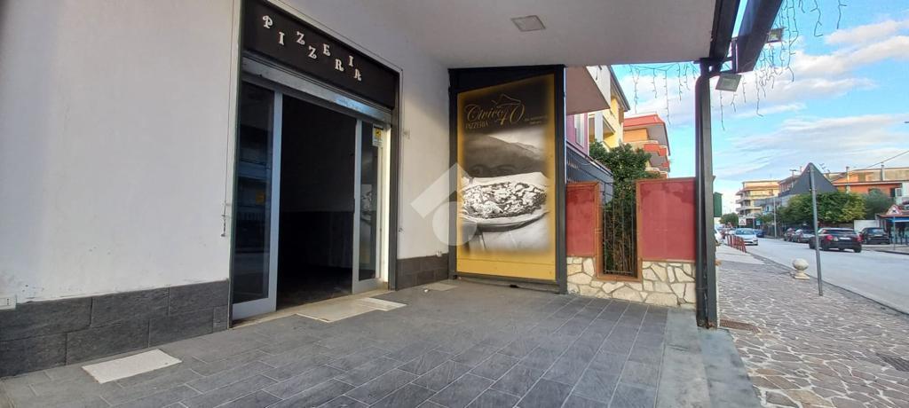 Negozio in affitto a Sant'Anastasia