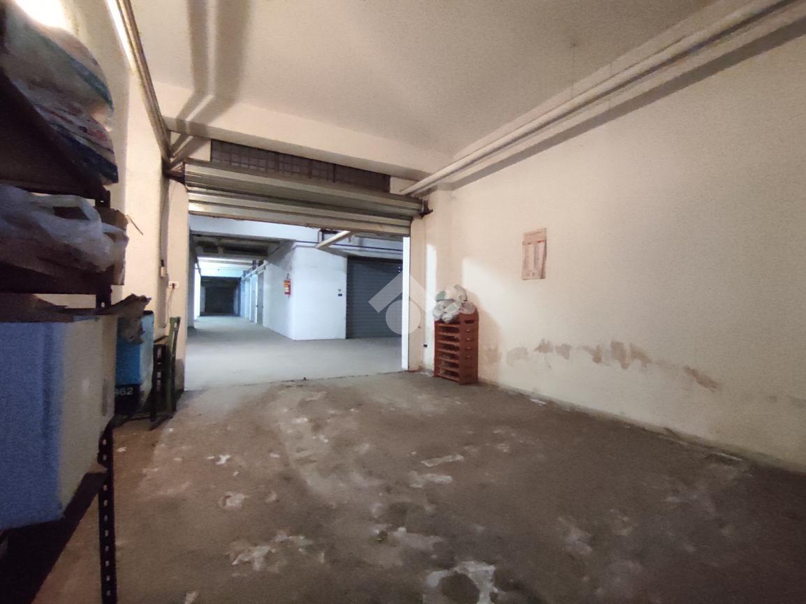 Box in vendita a Cosenza