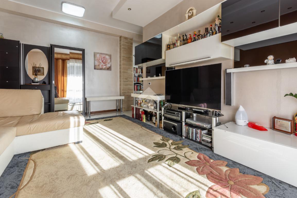 Quadrilocale in Viale Leonardo da Vinci 130, Trezzano sul Naviglio