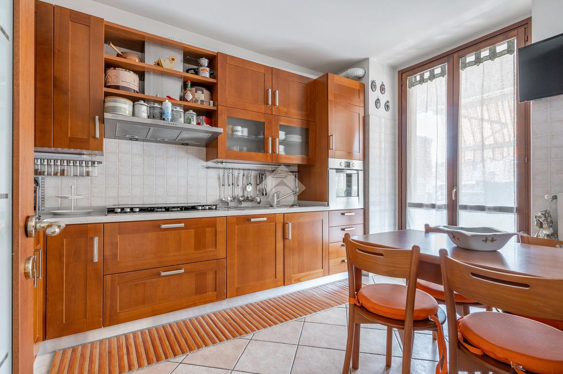 Appartamento in vendita a Trezzano Sul Naviglio