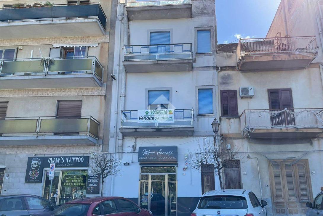 Palazzo in vendita a Bagheria