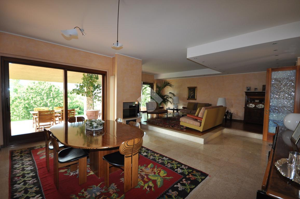 Villa in vendita a Paratico