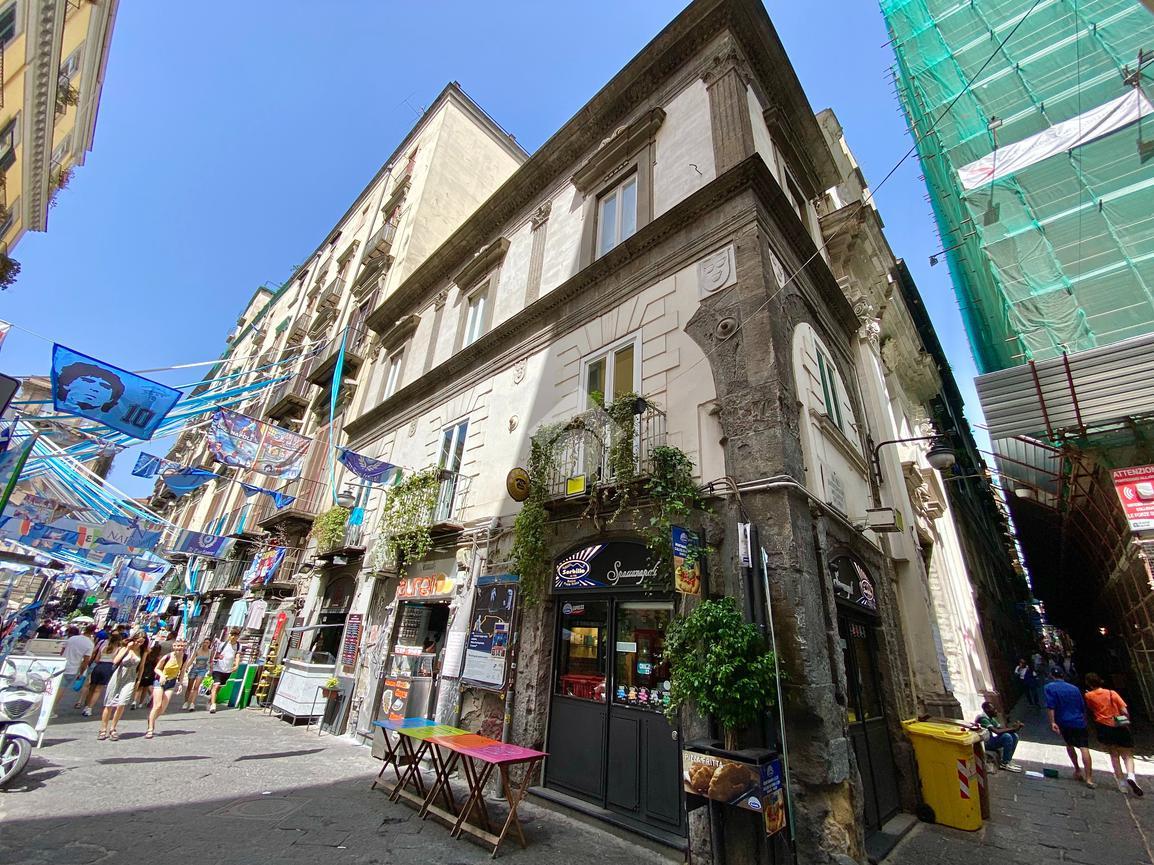 Appartamento in vendita a Napoli