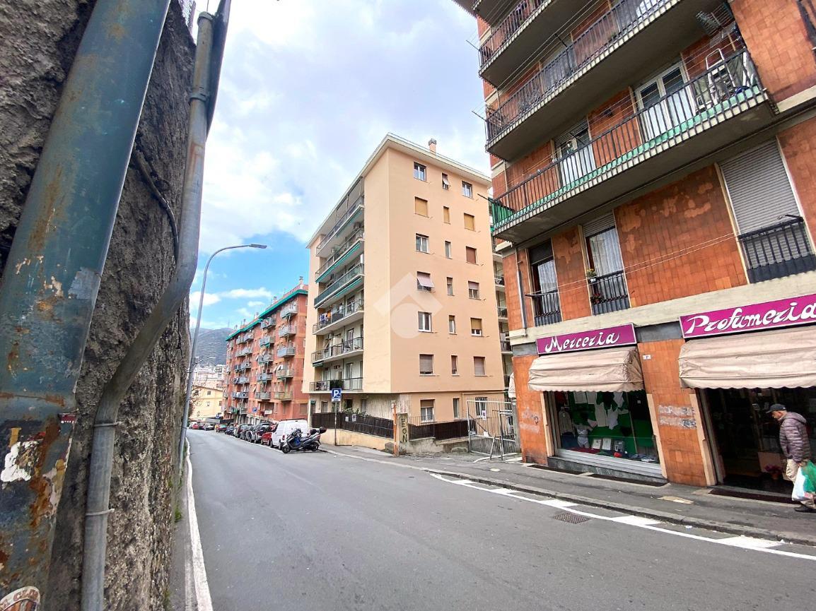 Box in vendita a Genova