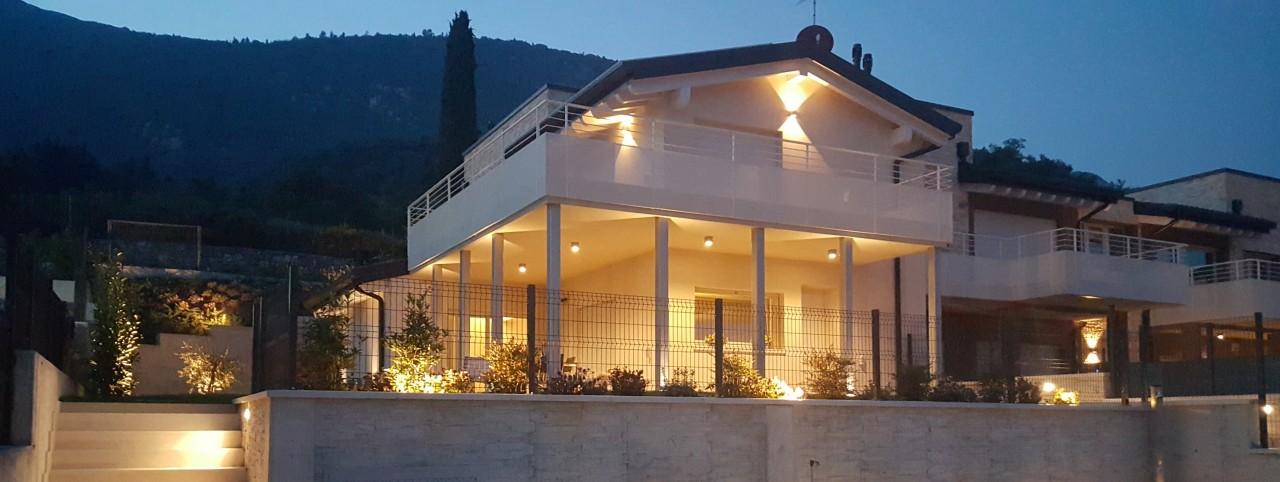 Villa in vendita a Caprino Veronese