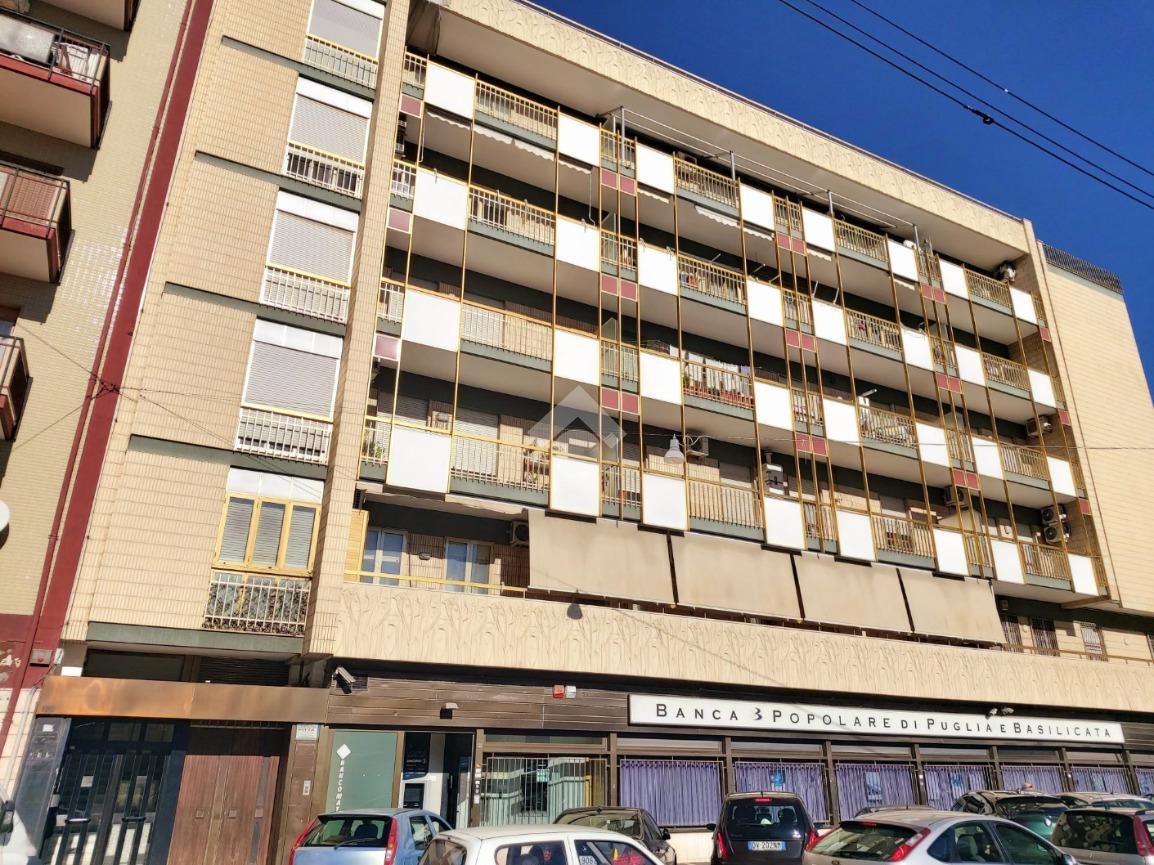 Appartamento in vendita a Taranto