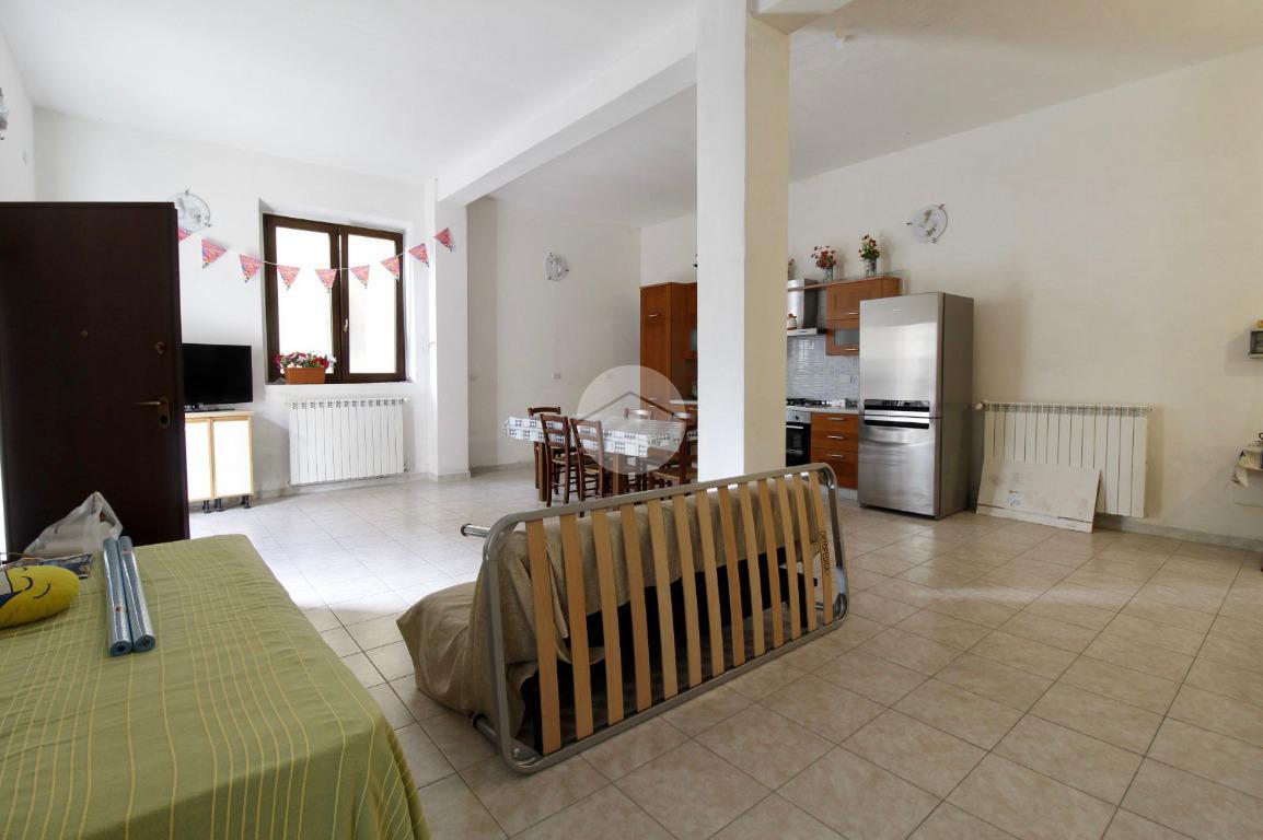 Appartamento in vendita a Castel Sant'Elia