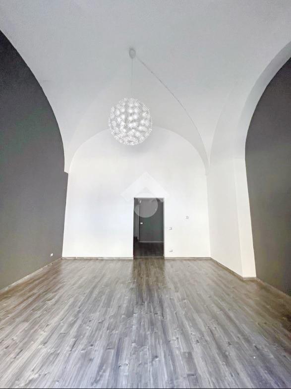 Negozio in affitto a Casamassima