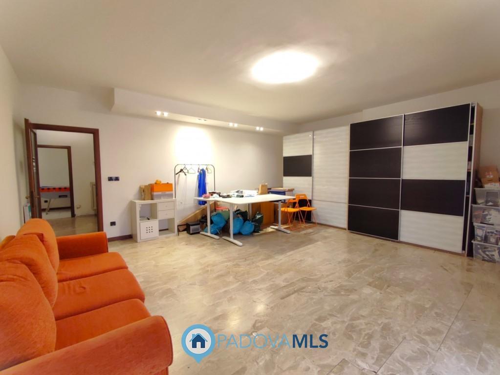 Appartamento in vendita a Padova