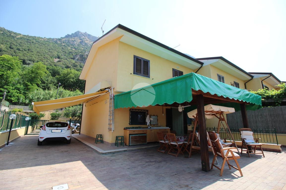 Villa a schiera in vendita a Giungano