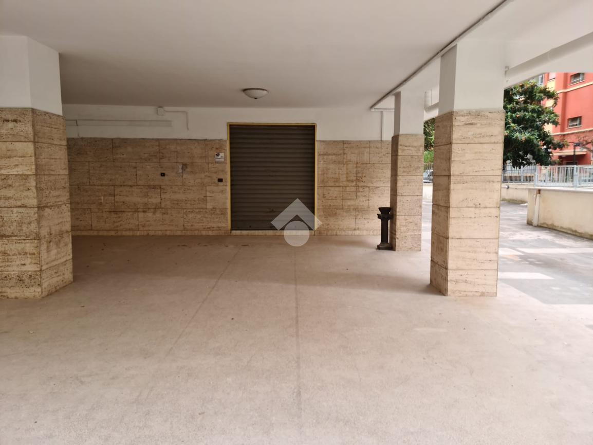 Negozio in vendita a Bari
