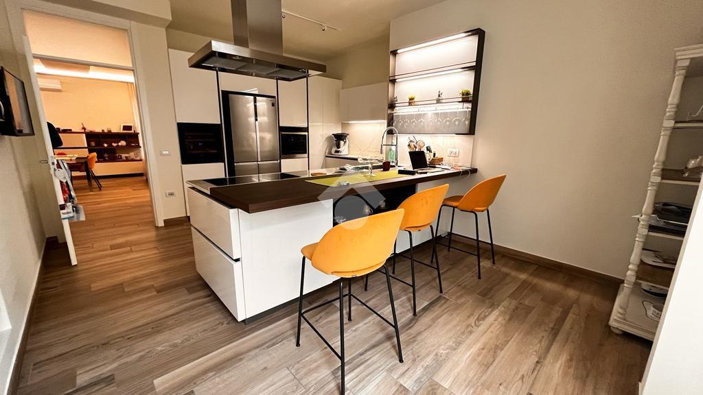 Appartamento in vendita a Castellammare Di Stabia