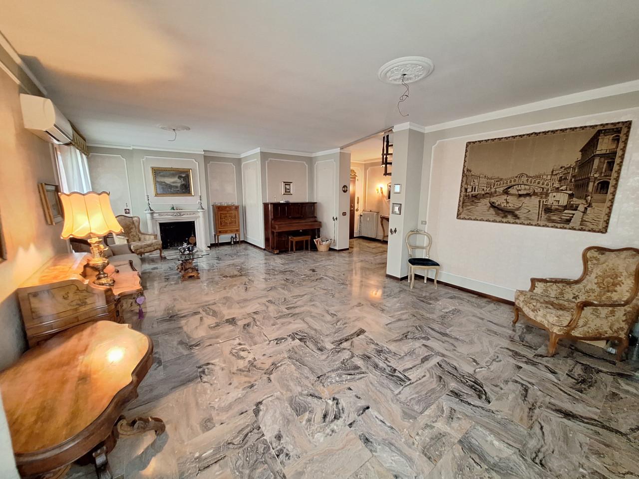 Attico in vendita a Modena