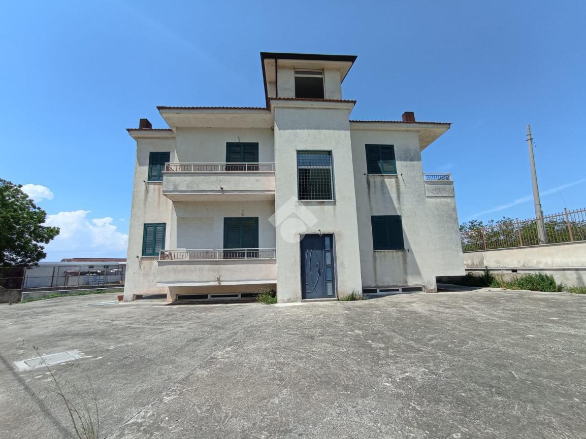 Villa in vendita a Santa Maria A Vico