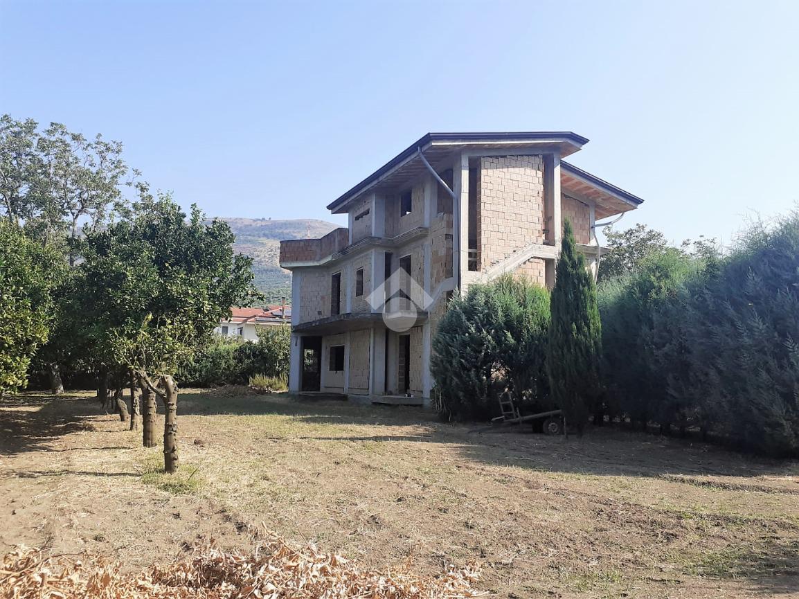 Rustico in vendita a Santa Maria A Vico