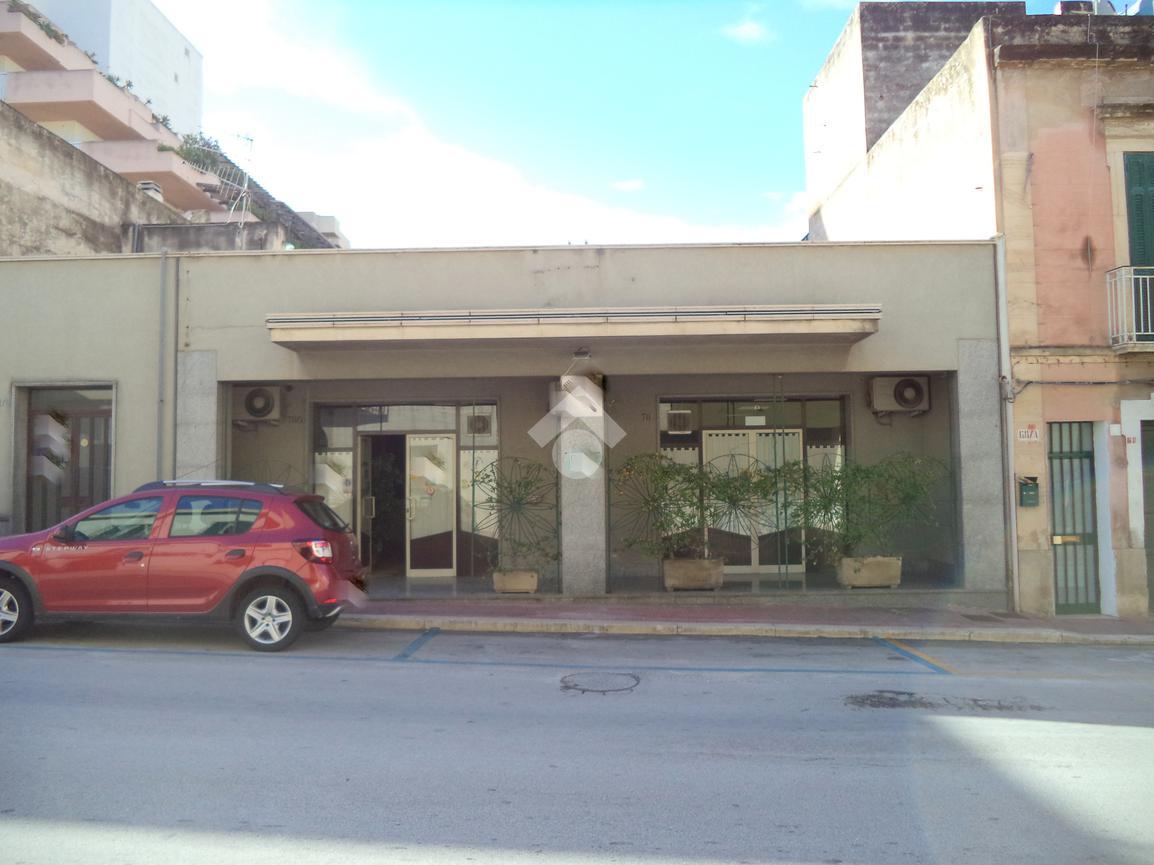 Negozio in vendita a Erice