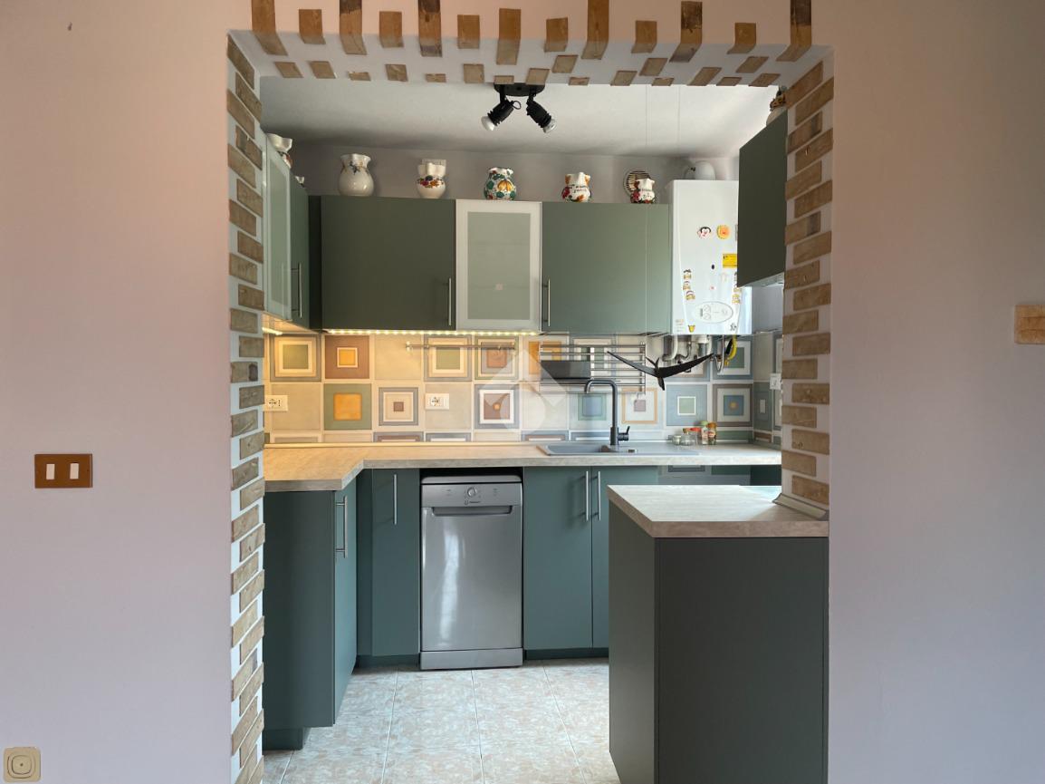 Appartamento in vendita a Tavernola Bergamasca