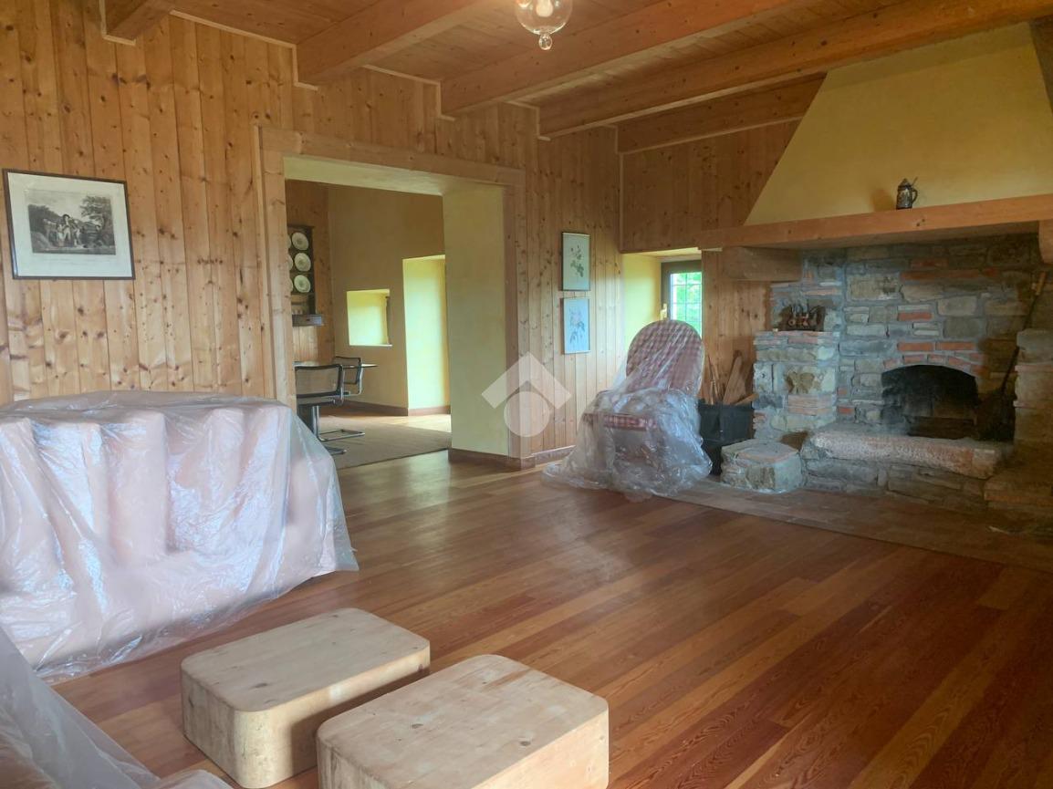 Appartamento in vendita a Adrara San Martino