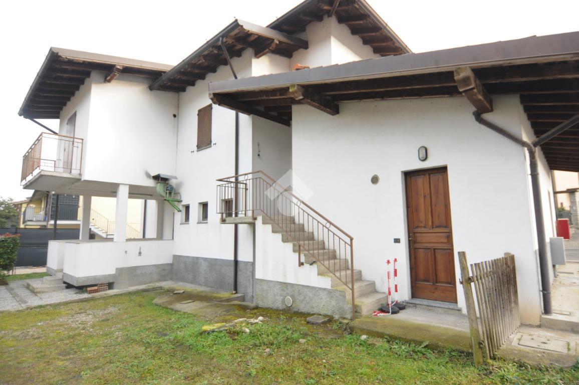 Casa indipendente in vendita a Gandosso