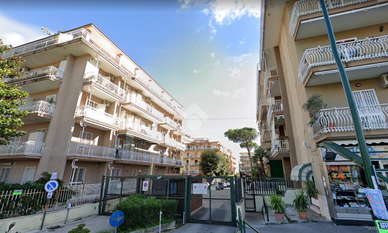 Appartamento in vendita a Napoli