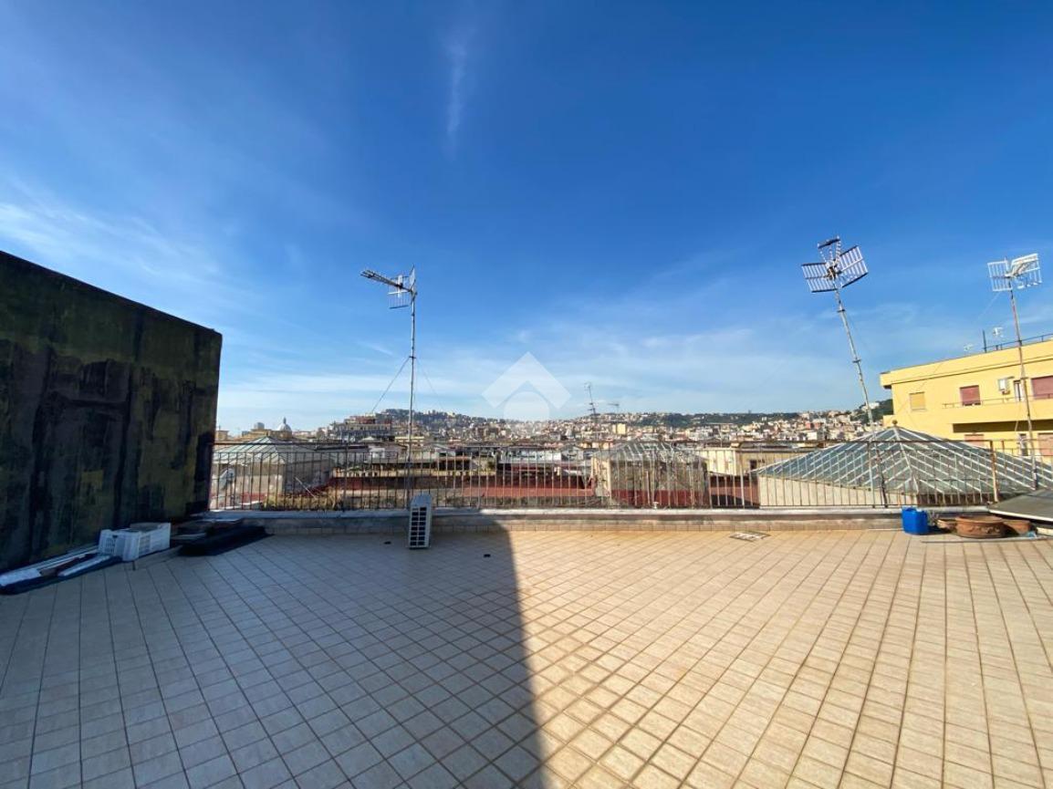 Appartamento in vendita a Napoli