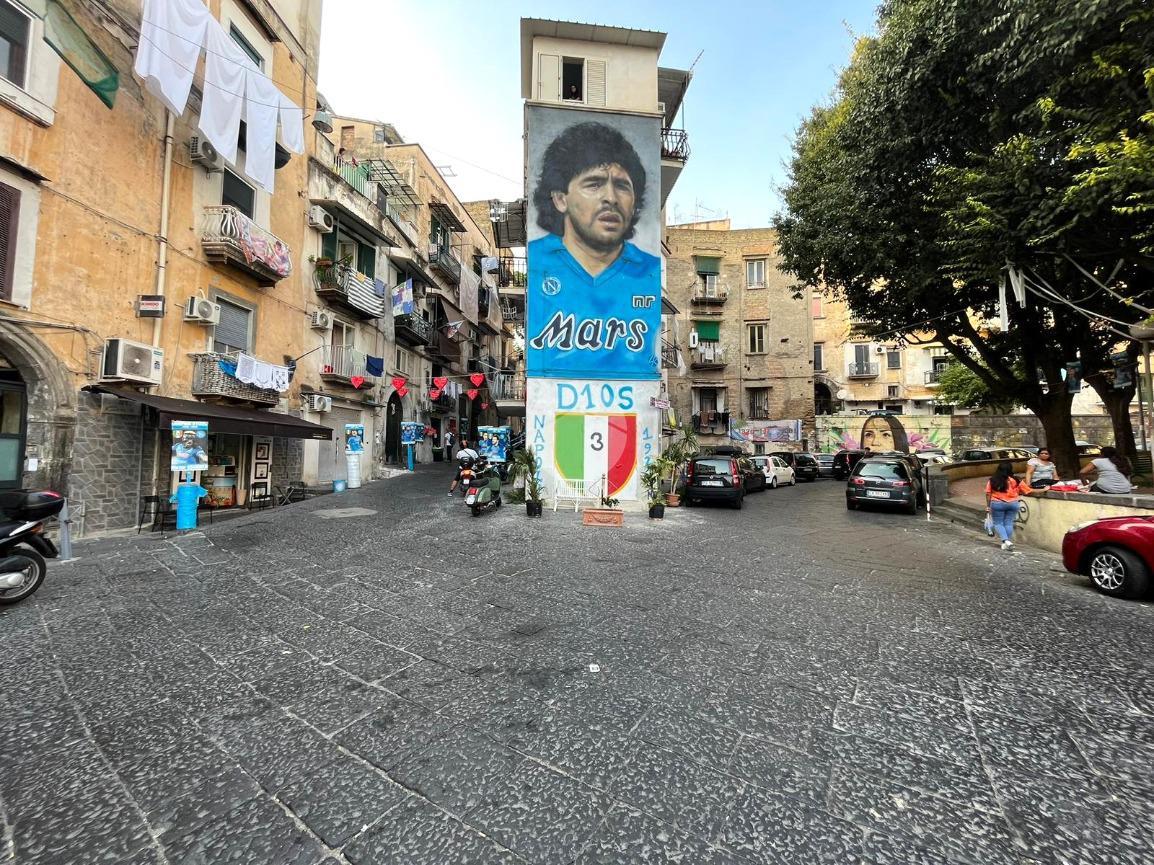 Appartamento in vendita a Napoli