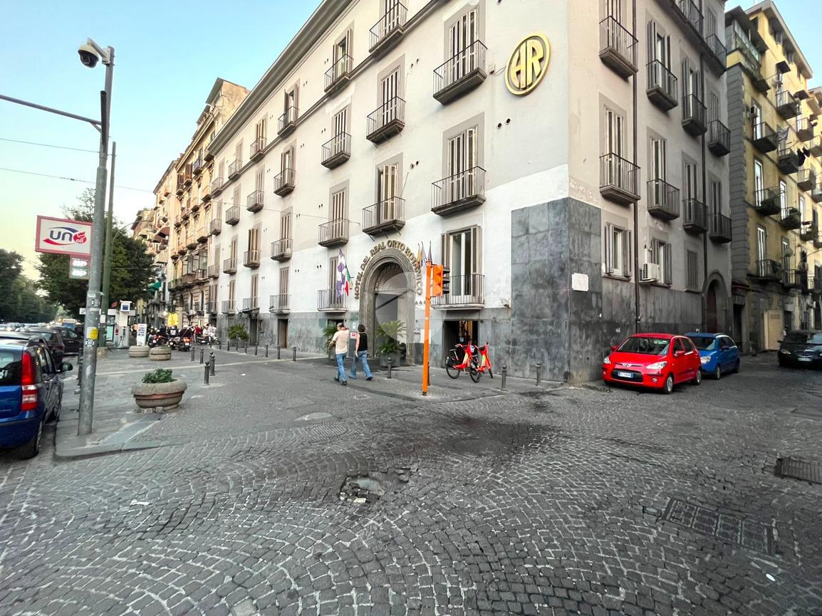 Appartamento in vendita a Napoli