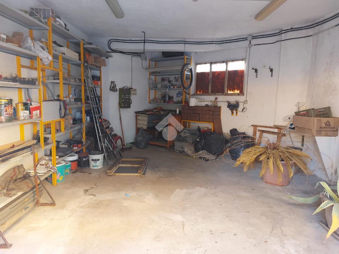 Box in vendita a Bastia Umbra