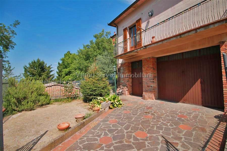 Casa indipendente in vendita a Torrita Di Siena Foto-2