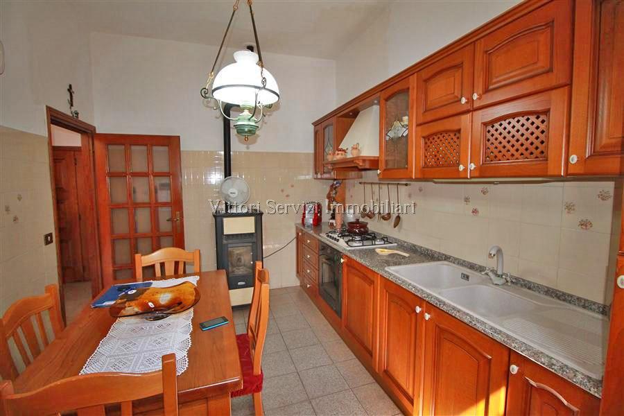 Casa indipendente in vendita a Torrita Di Siena Foto-9