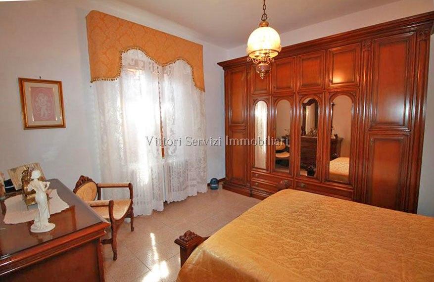 Casa indipendente in vendita a Torrita Di Siena Foto-11