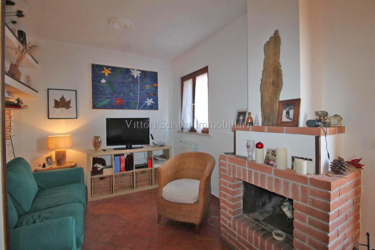 Appartamento in vendita a Torrita Di Siena