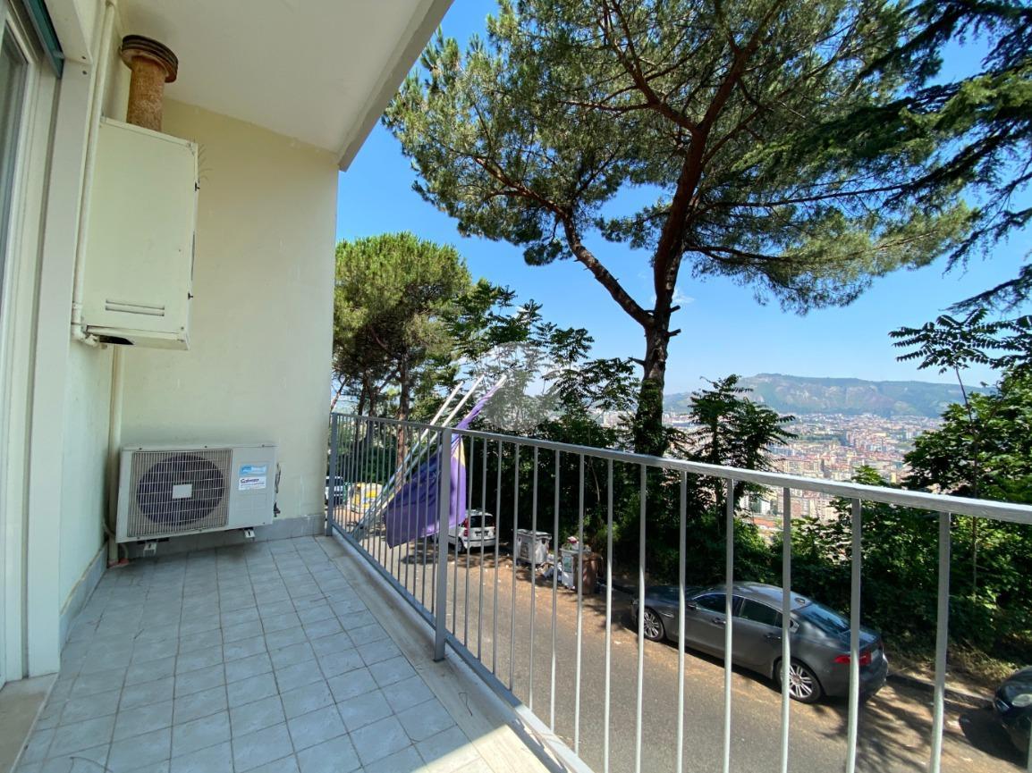 Appartamento in affitto a Napoli