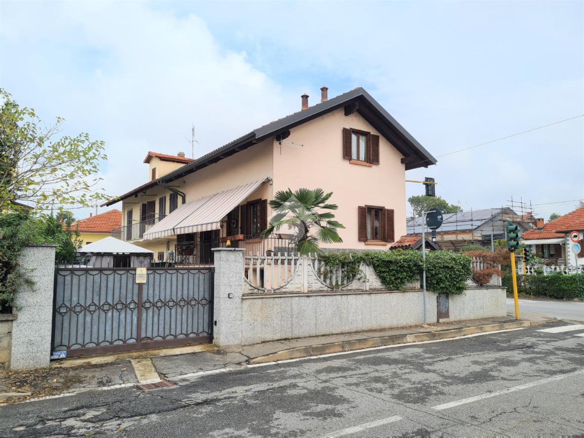 Casa indipendente in vendita a Orbassano