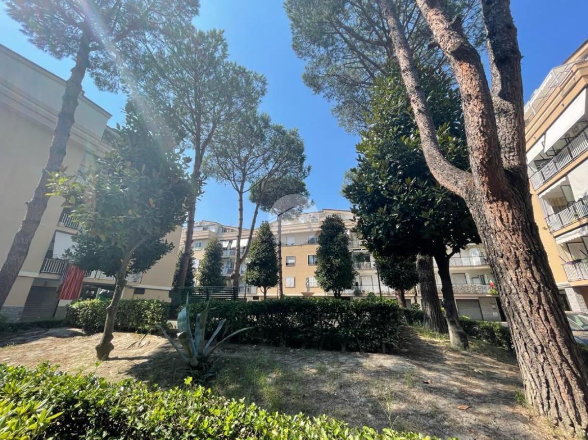 Box in vendita a Quarto Foto-3