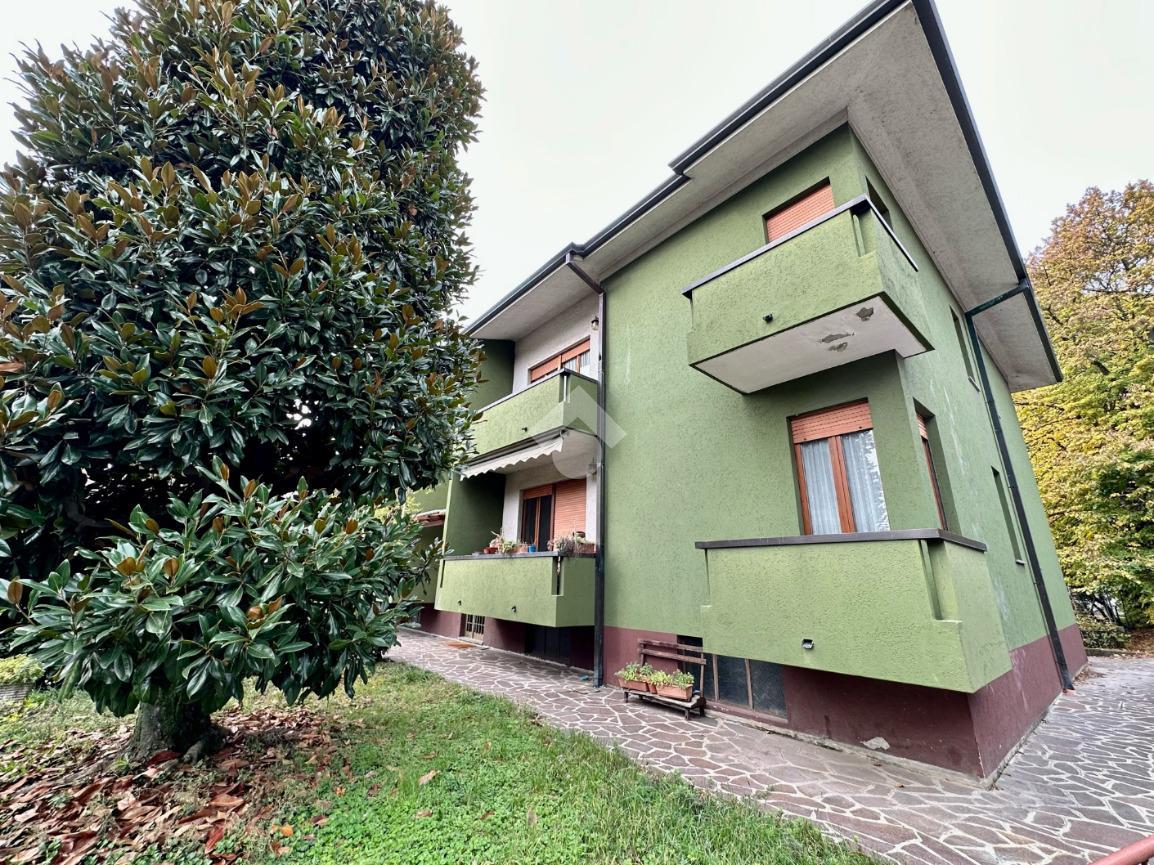 Appartamento in vendita a Macherio