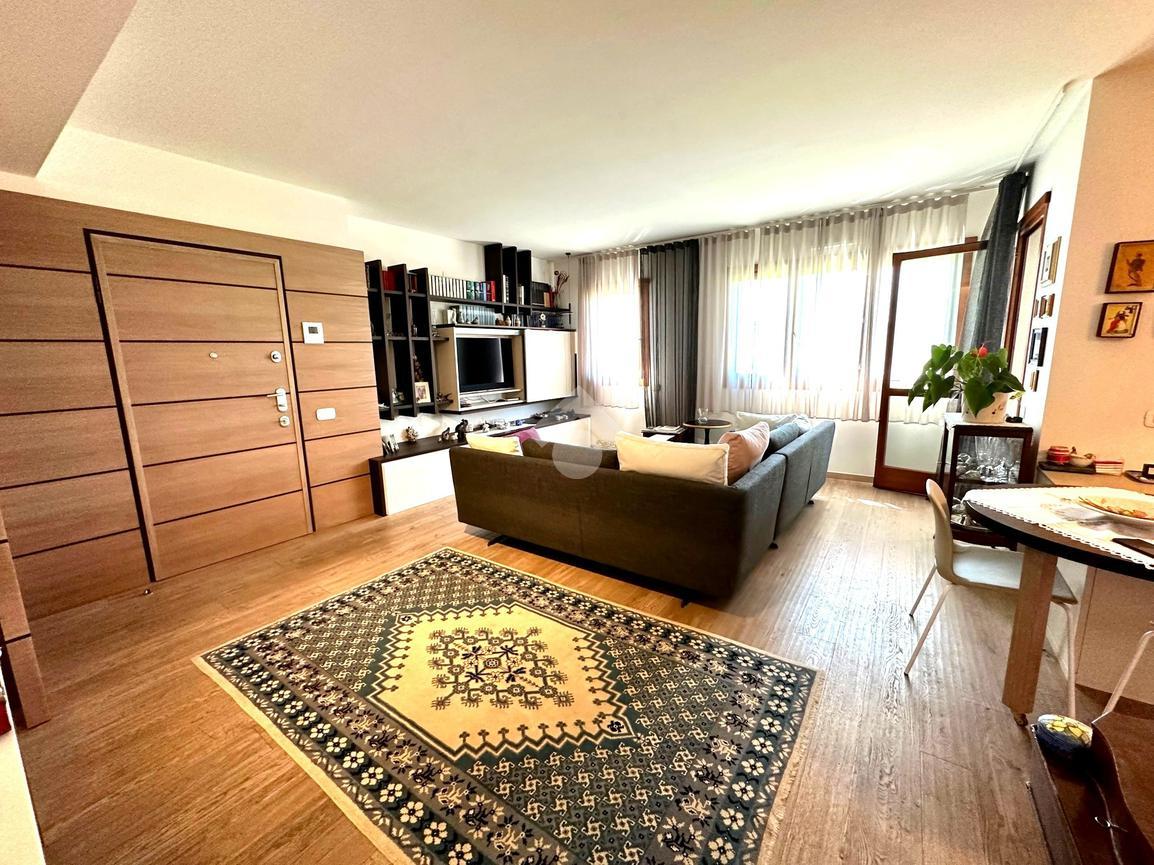 Appartamento in vendita a Biassono