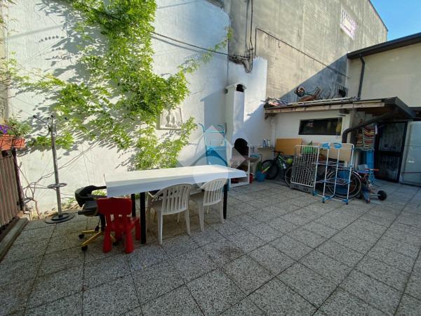 Appartamento in vendita a Biassono