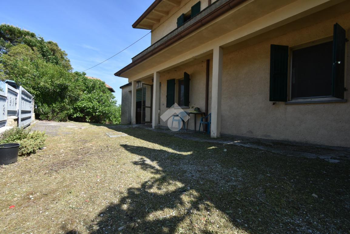 Casa indipendente in vendita a Borghi