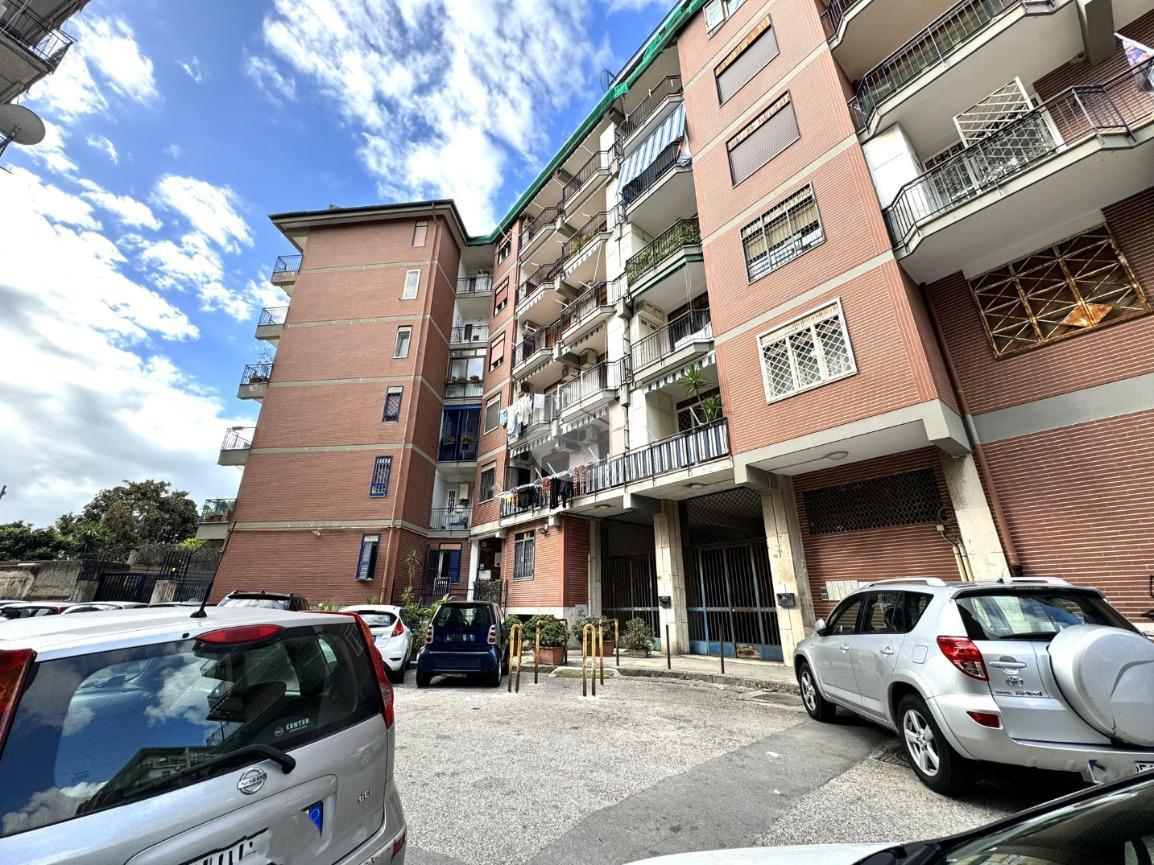 Appartamento in vendita a Napoli
