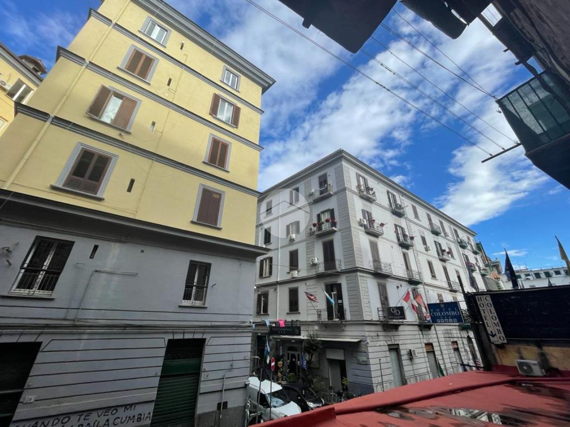 Appartamento in vendita a Napoli