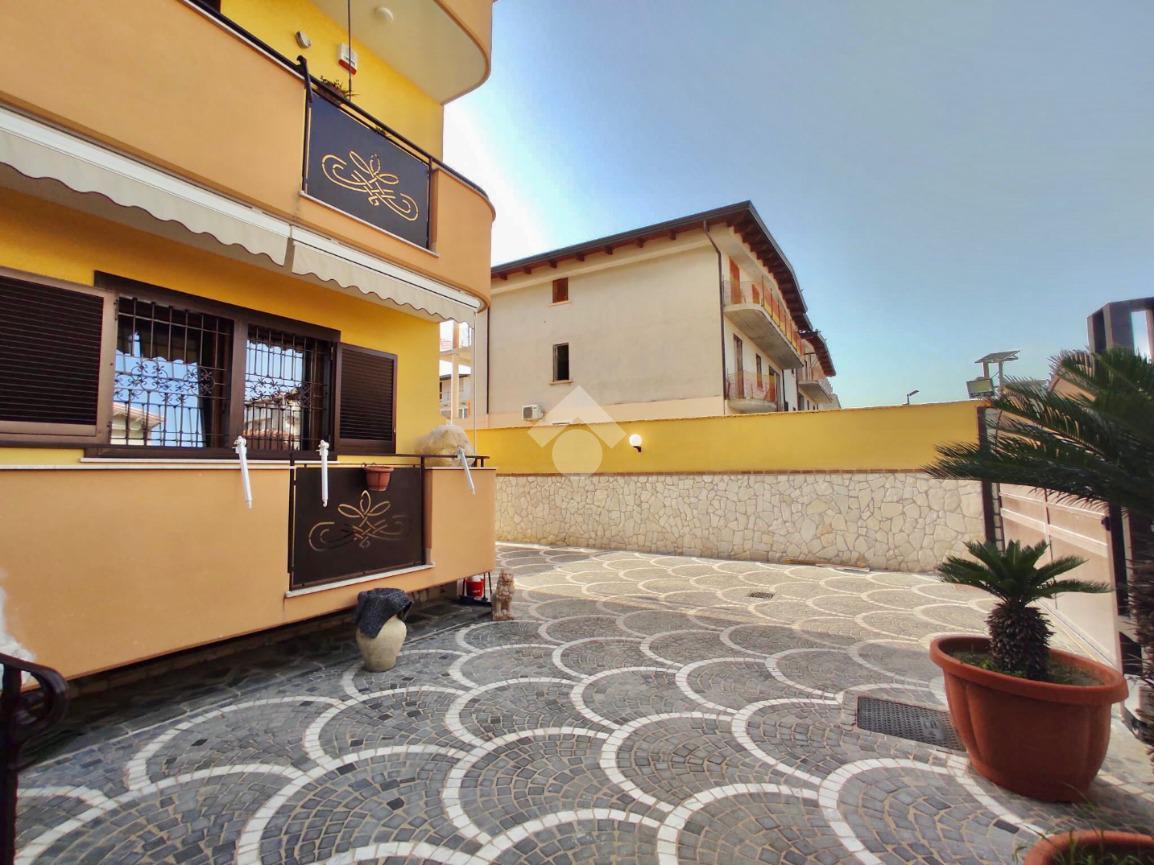 Villa in vendita a Cesa