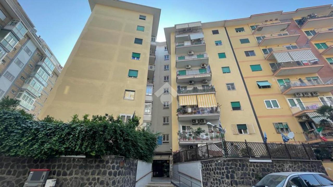 Appartamento in vendita a Napoli