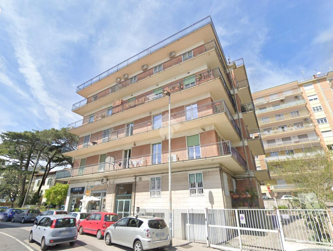 Appartamento in affitto a Napoli